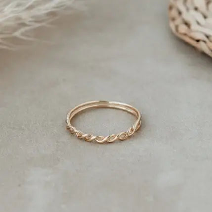 Ivy Ring in Gold